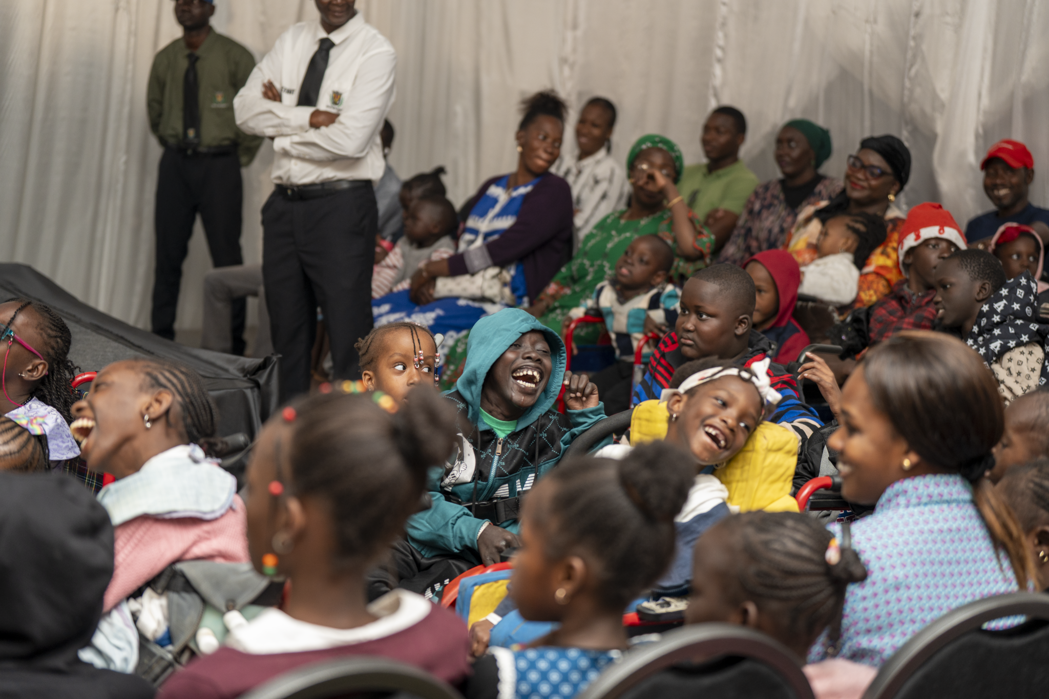 AYO passe Noël avec des enfants dakarois – Jeux olympiques de la jeunesse